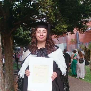 Izzy Presling-Cook | Find Your Midwife